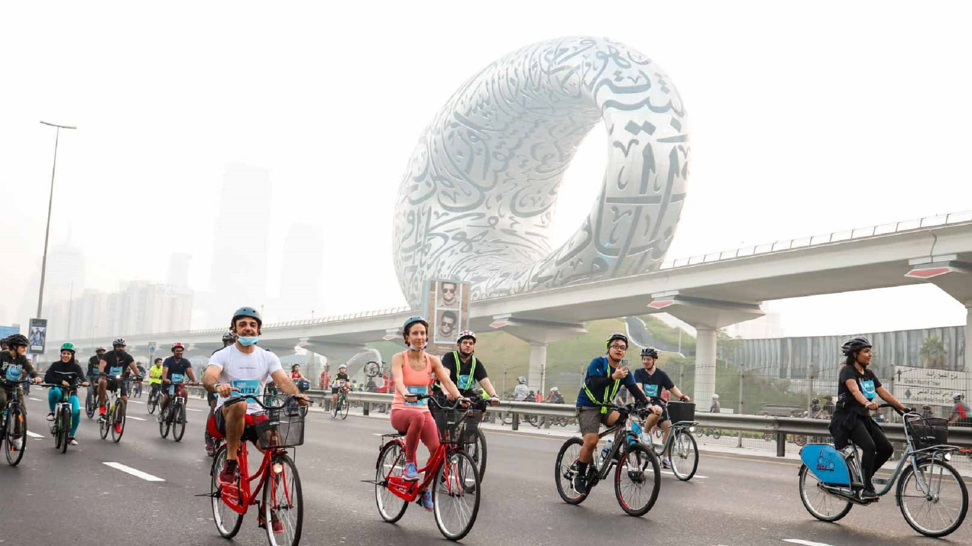Sheikh Zayed Road a giant cycling track for 2nd Dubai Ride